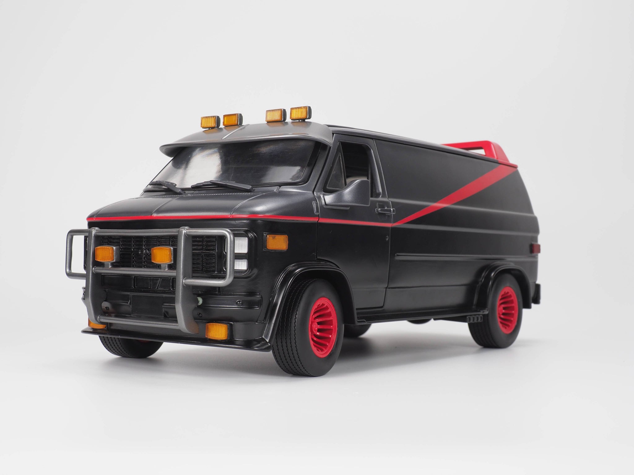 REV (Ramen Economical Vans) REV04 Recoil – Titan Toyz