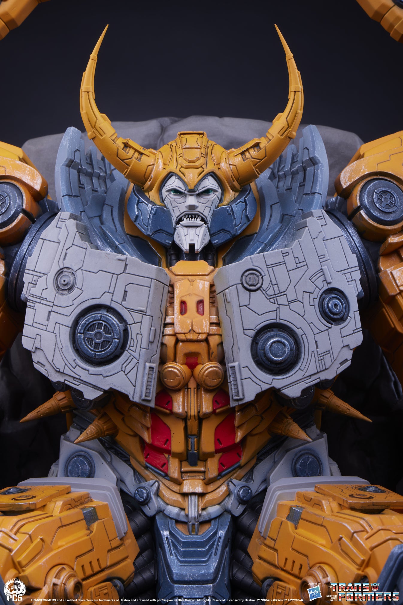 TRANSFORMERS UNICRON MUSEUM SCALE STATUE – Titan Toyz